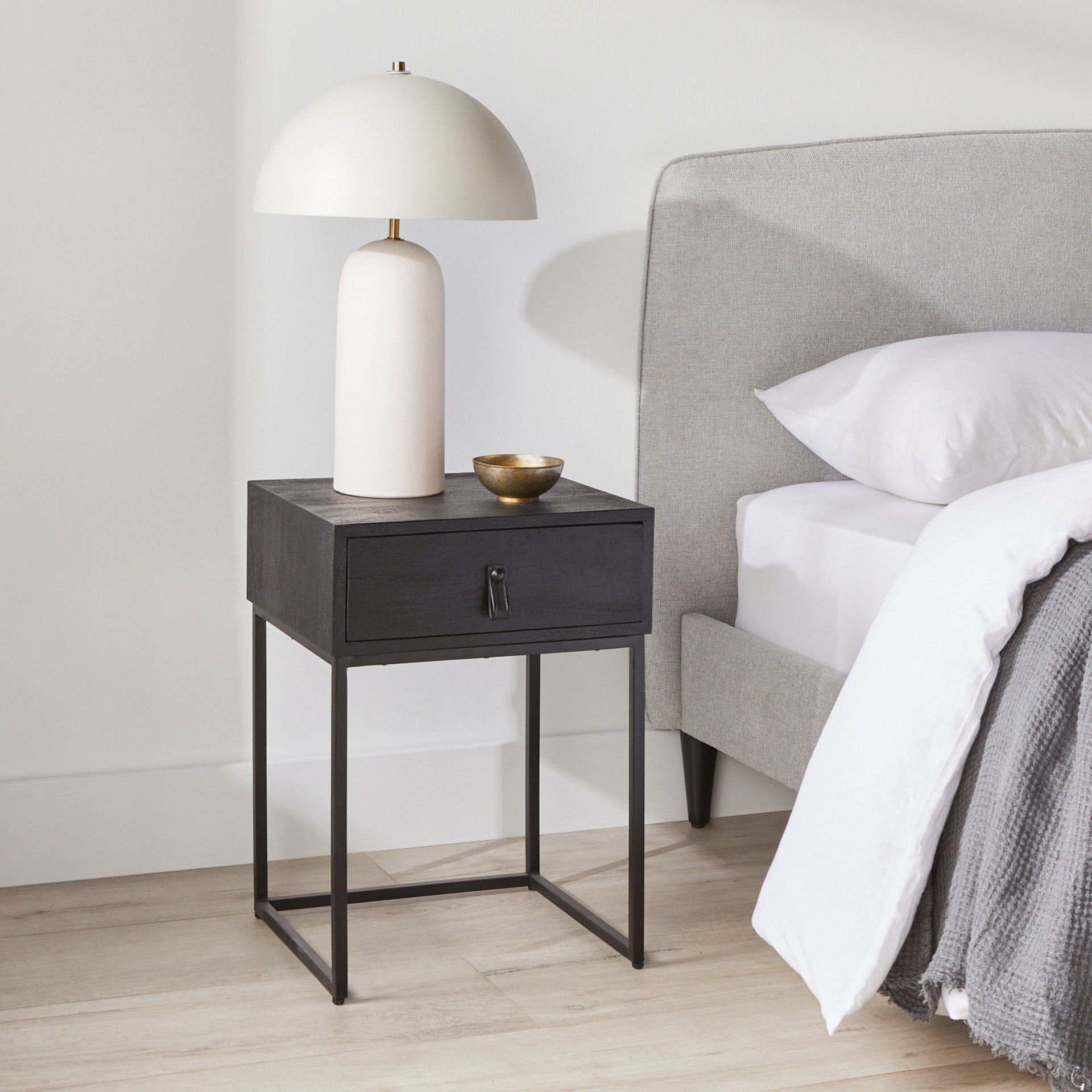 Willa 1 Drawer Bedside Table Black – Early Settler NZ