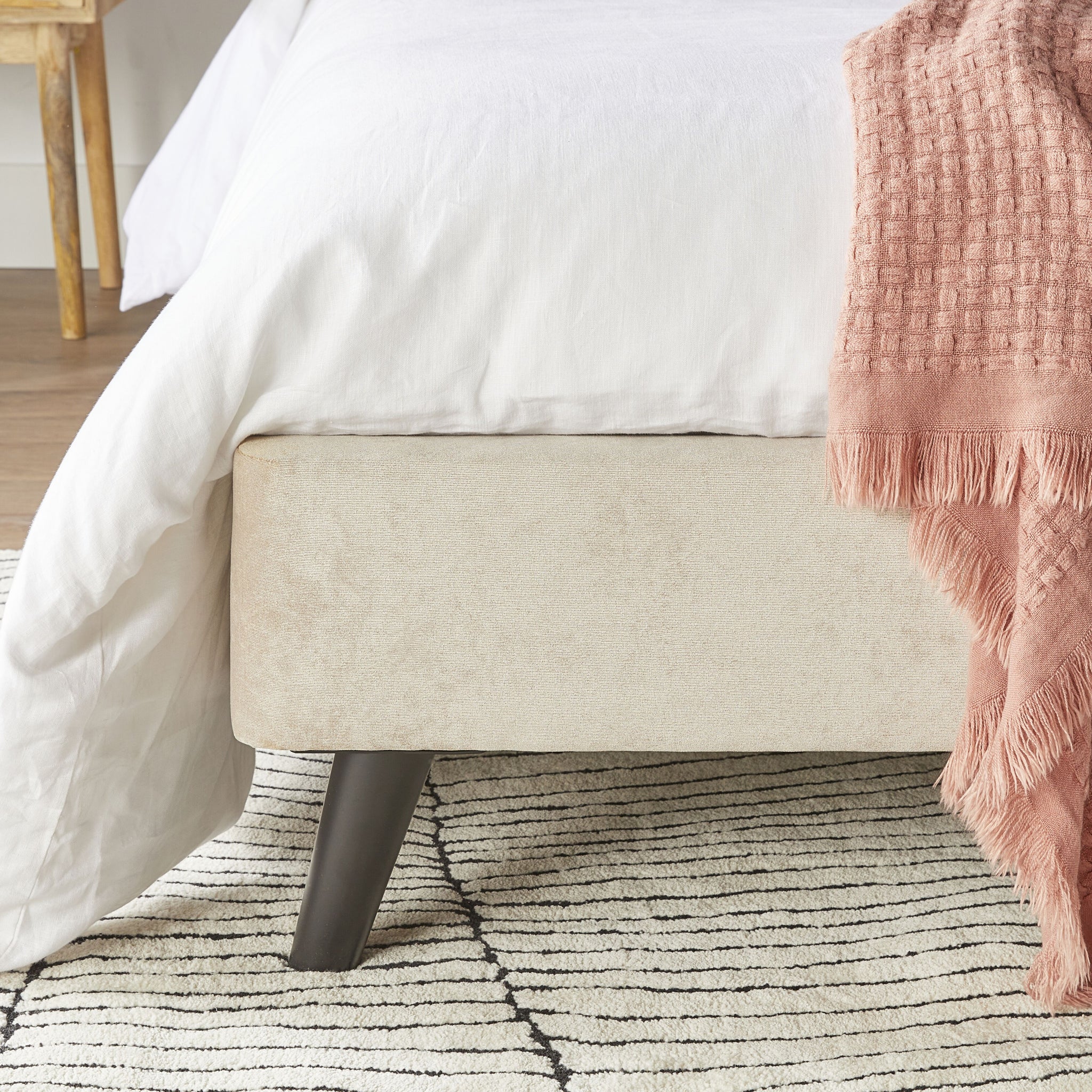 Pleat Bed Queen Champagne – Early Settler NZ