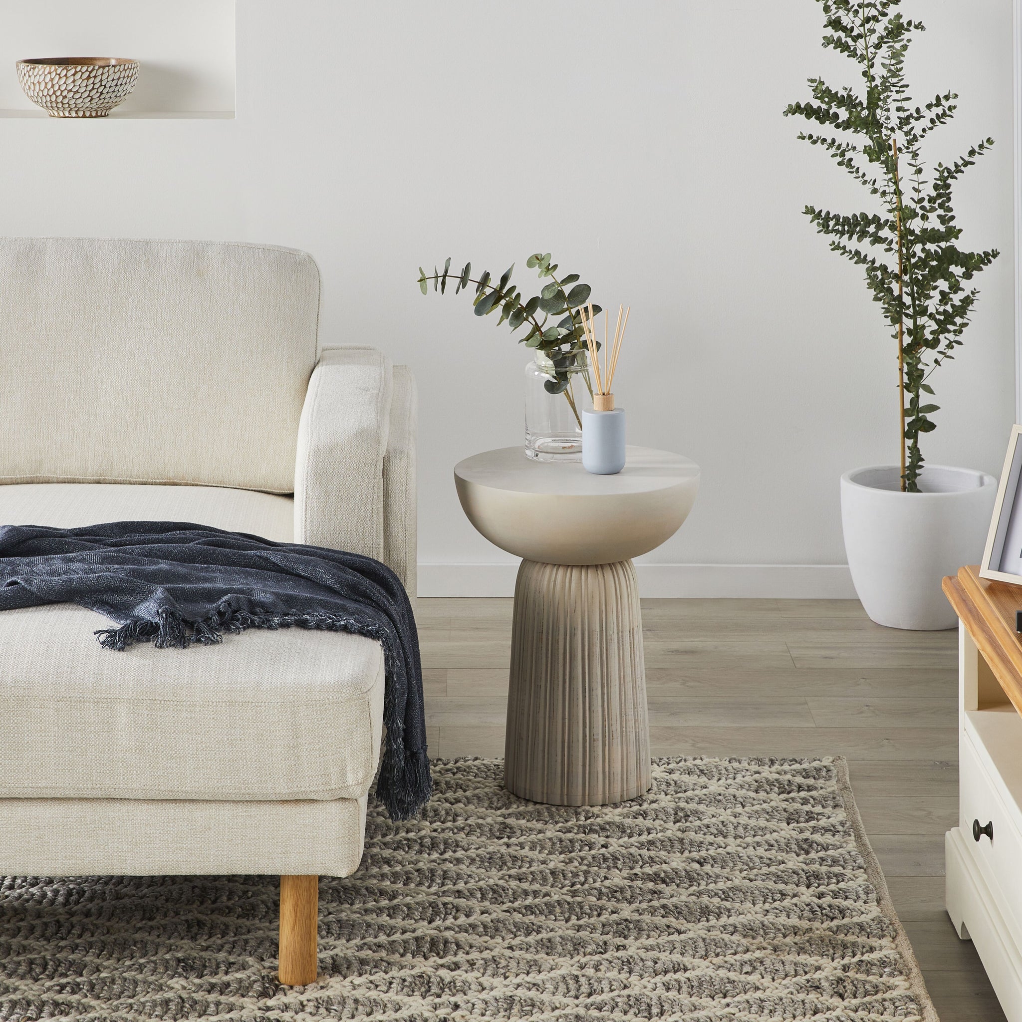 Agnia Side Table – Early Settler NZ